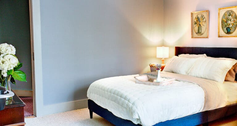 Guest Rooms | Lenox, MA | Gateways Inn
